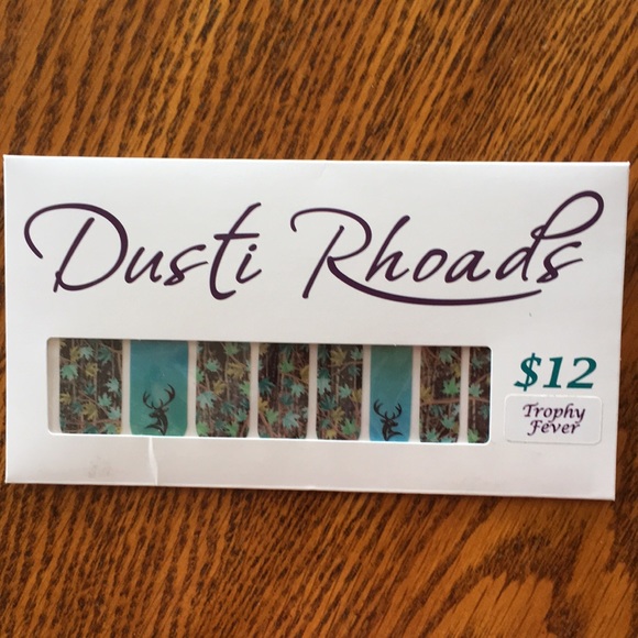 dusti rhoads | Bath & Body | Dusti Rhoads Camo Stick On Nails | Poshmark